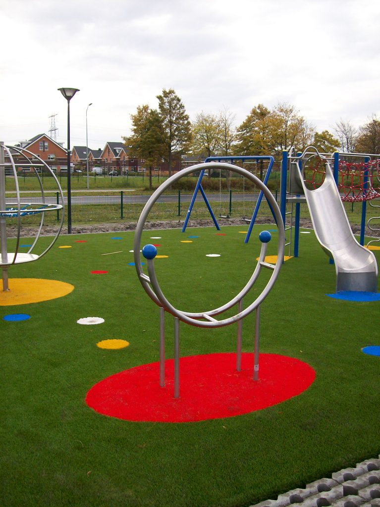 Curl hanging game - IJslander | Urban sport and play solutions