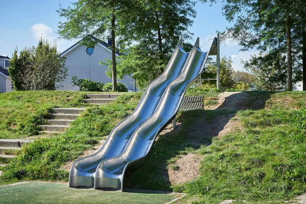 Custom made slide? | IJslander