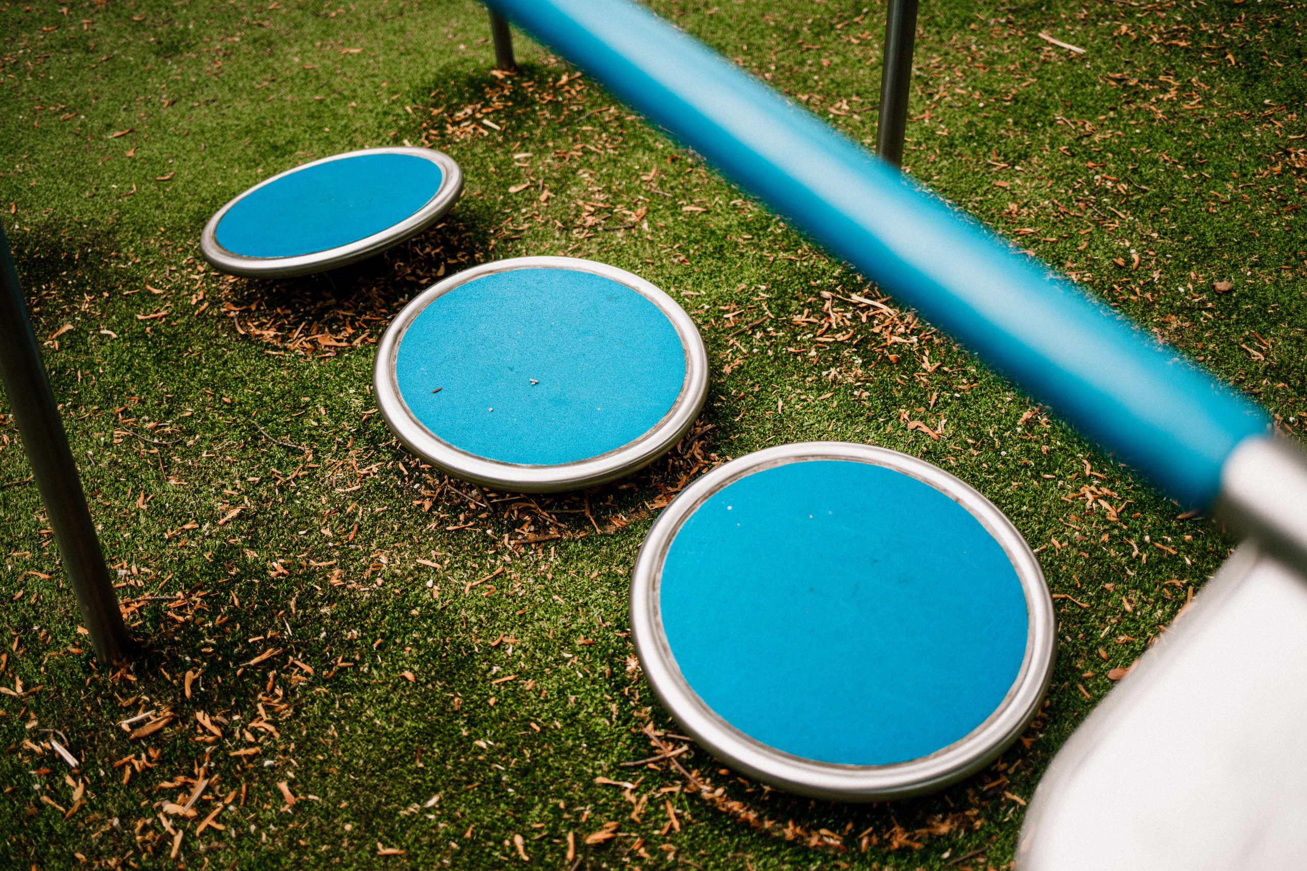 Fifty+ Wobbly path | IJslander | Urban sport and play solutions